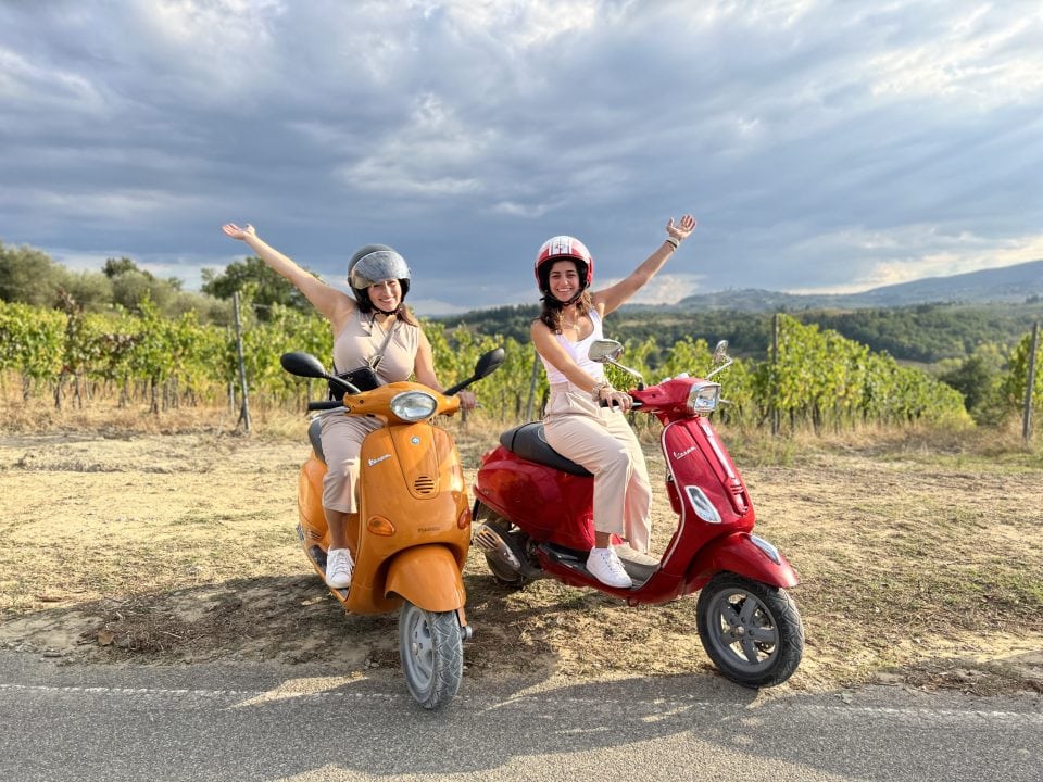 Vespa Tour Afternoon – Fun in Tuscany